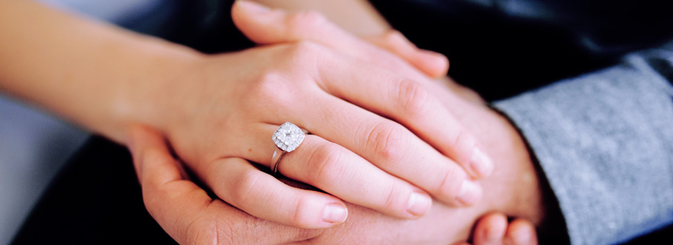 10 Steps on How to Buy and Choose an Engagement Ring 10 Steps on How to Buy and Choose an Engagement Ring
